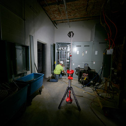 Milwaukee M18 TRUEVIEW Rocket LED Tower Light 2 x 5.0Ah | Toolstation