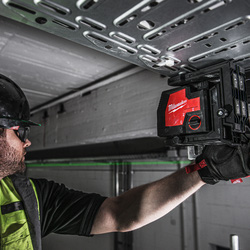 Milwaukee USB Rechargeable Cross-Line Laser Level 3.0Ah | Toolstation