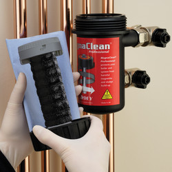 Adey MagnaClean Professional 1 Chemical Pack 22mm | Toolstation