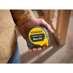 Stanley Control Lock Tape Measure 10m/33' | Toolstation