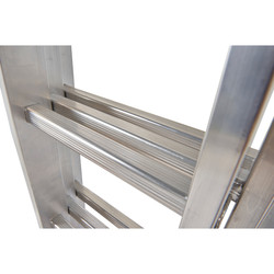 Youngman 3 Section Trade Extension Ladder 4.14m | Toolstation