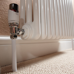 Drayton TRV4 Classic Thermostatic Radiator Valve 15mm Angled with ...
