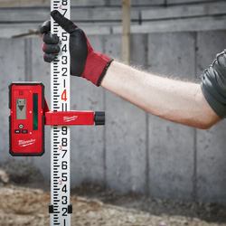 Milwaukee Laser Line Detector Body Only | Toolstation