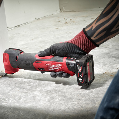 Milwaukee M12FMT FUEL Multi Tool 1 x 4.0Ah 1 x 2.0Ah Toolstation
