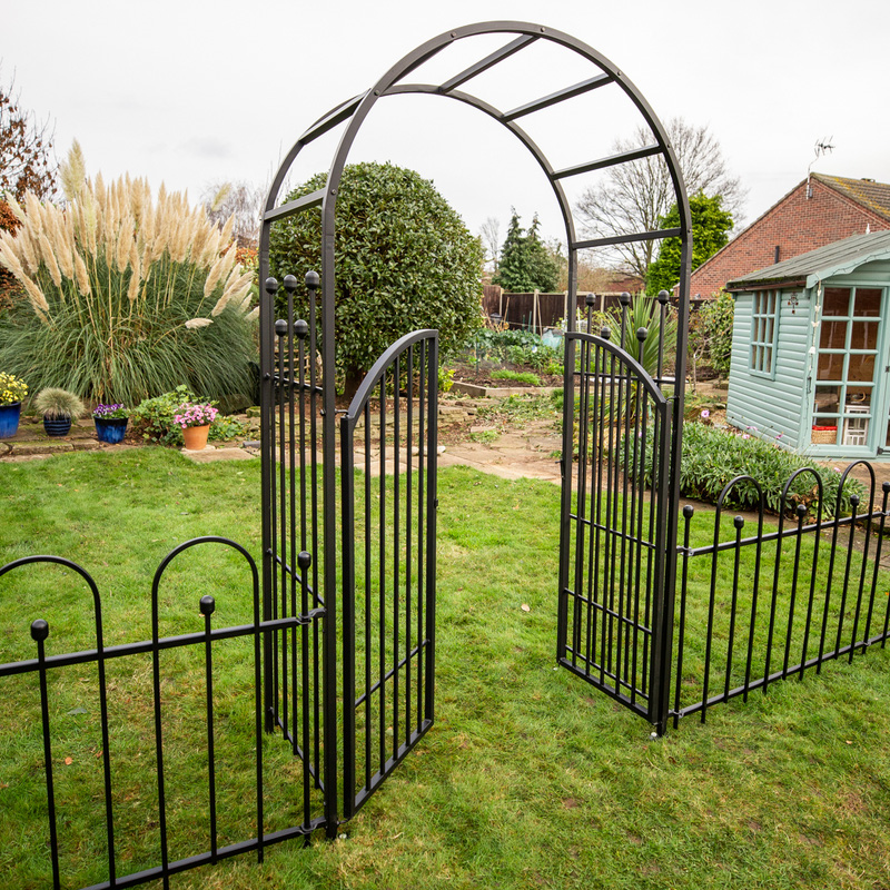 Apollo Easy Fit Arch Gates 132 x 121cm | Toolstation