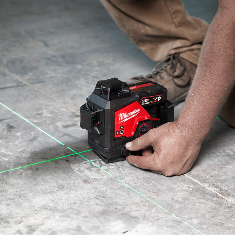 Milwaukee M12 Green 360° 3 Plane Laser 4.0Ah | Toolstation