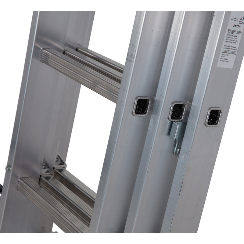 Youngman 3 Section Trade Extension Ladder 4.14m | Toolstation