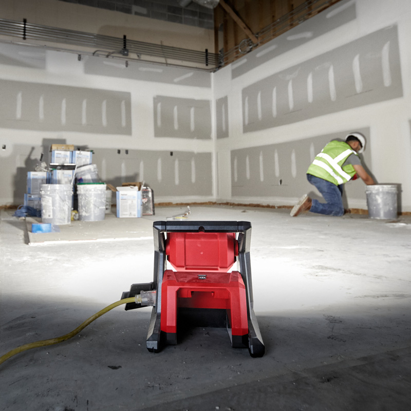 Milwaukee M18HOAL-0 High Output Area Light Body Only | Toolstation