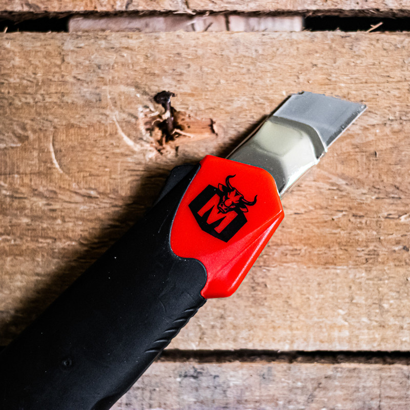 Minotaur Snap Off Knife 18mm | Toolstation