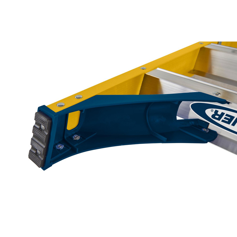 Werner Fibreglass Platform Stepladder 2 Tread | Toolstation