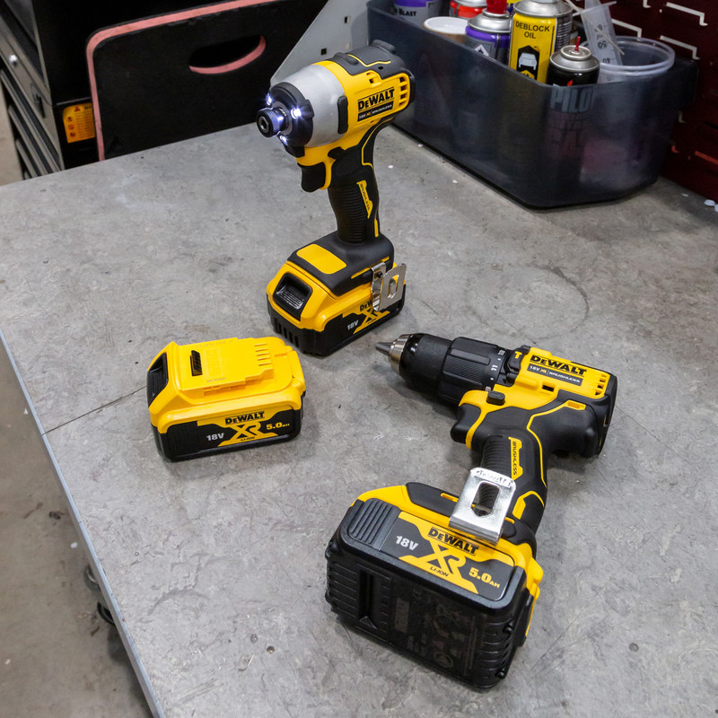 DeWalt DCK2062P3-GB 18V XR Brushless Compact Combi Drill & Impact Driver Twin Kit 3 x 5.0Ah ...