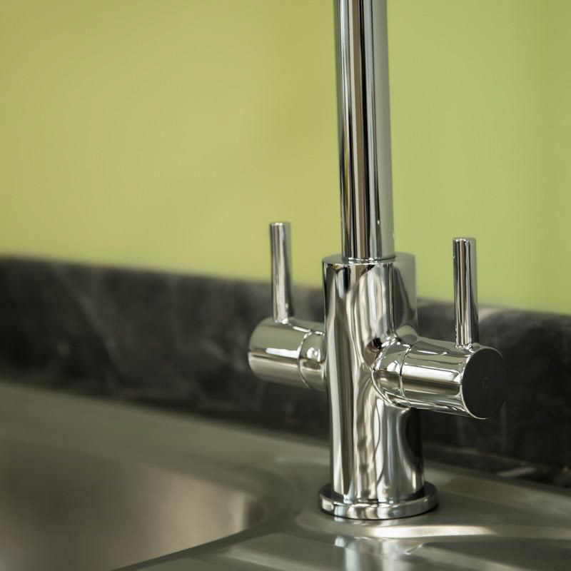 Ebb + Flo Porth Mono Mixer Kitchen Tap | Toolstation